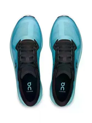 On Cloudze Sneakers