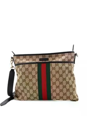 Gucci Gg Canvas Medium Messenger Bag - Black