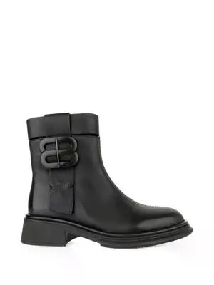 LINDA BAUMANN Buckle-detail Leather Boots - Black