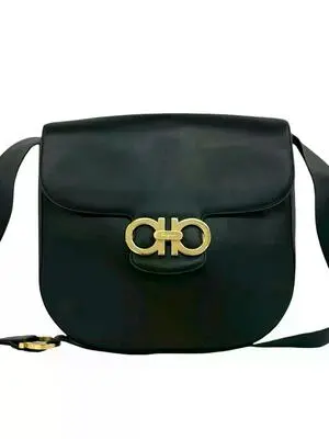 FERRAGAMO 1990-2000 Leather Gancini Flap Crossbody Bag - Black