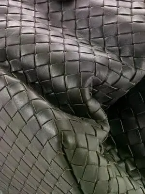 Bottega Veneta Roma Bag Intrecciato Nappa Medium Tote Bag - Metallic