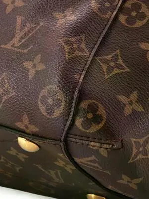 LOUIS VUITTON Montaigne Monogram Canvas Gm Tote Bag - Brown