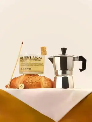 SISTER’S AROMA Salted Butter Croissant Candle