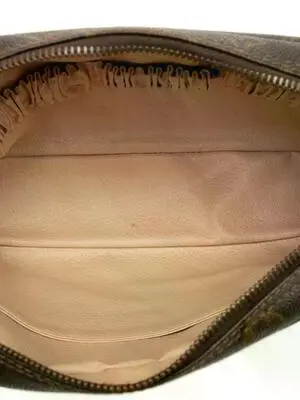LOUIS VUITTON 1982 Monogram Canvas Trousses Toilette 23