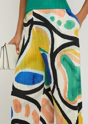 Issey Miyake Printed Pleated Cropped Trousers - Multicoloured