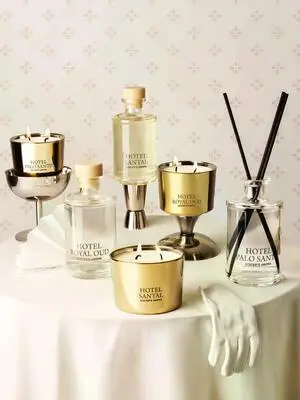 SISTER’S AROMA Hotel Royal Oud Candle