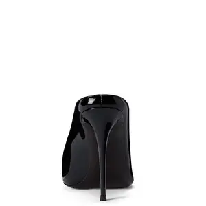 GIUSEPPE ZANOTTI Intriigo Cluedo 105
