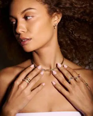 CHELSEA GABRIELLE Diamond Bezel Éterne Ring