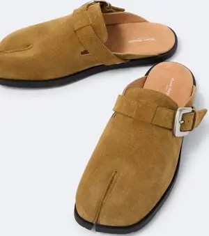 MAISON MARGIELA Tabi Suede Mules With Buckle Fastening - Beige