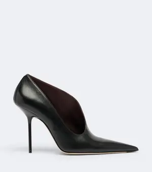Victoria Beckham Sloane Leather Pumps - Black