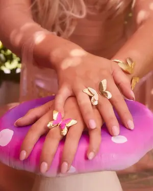 EMMA PILLS Butterfly Effect Ring