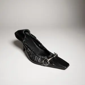 Gucci Vittoria Pump With Elastic Leather