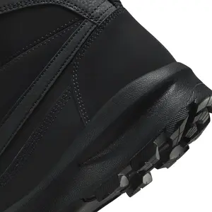 Nike Manoadome Boots