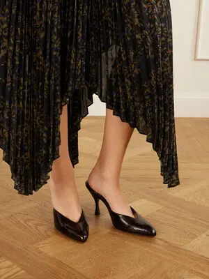 HERBERT LEVINE Sitting Pretty" Textured Leather Pumps