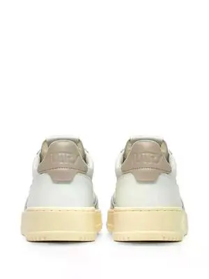 AUTRY Medalist Low Top Leather Sneakers - White