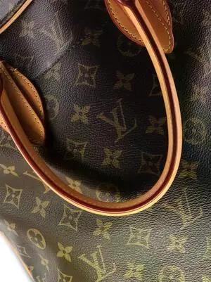 LOUIS VUITTON Monogram Canvas Mm Tote Bag - Brown