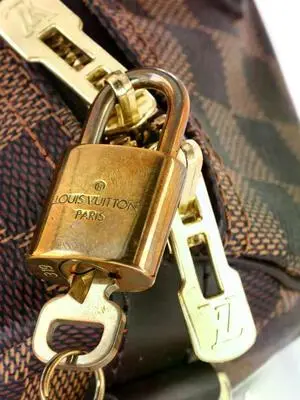 LOUIS VUITTON Speedy Bandouliere Satchel - Brown
