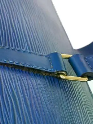 LOUIS VUITTON 1997 Epi Soufflot Tote Bag