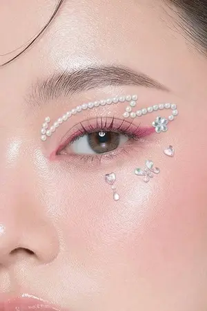 NEVER HAVE I EVER Cosmic Hearts Face Adornments