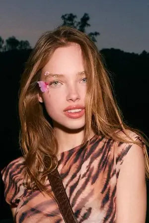 NEVER HAVE I EVER Crystal Bloom Face Adornments