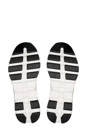 On Cloud X Training Shoe