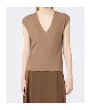 Max Mara Fine Rib-knit V-neck Gilet