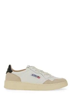 AUTRY Sneaker "medalist Low - White
