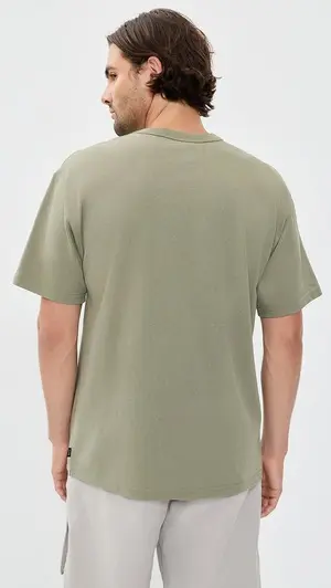 Nike Premium Essential Tee