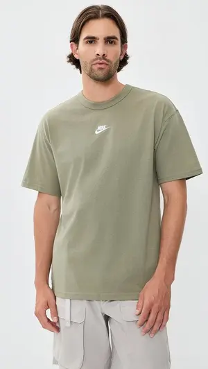 Nike Premium Essential Tee