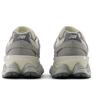 NEW BALANCE 9060 Sneakers - Angora Reflection
