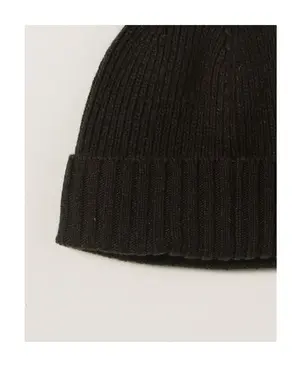 Barbour Logo Patch Ribbed Beanie