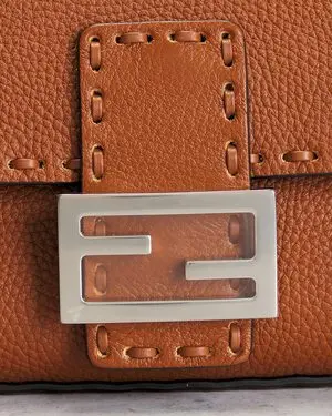 FWRD RENEW Fendi Baguette Shoulder Bag - Brown