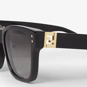 Fendi Fold Square Sunglasses With Doppio Punto Studs - Black
