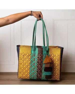 VERVE CULTURE Woven Tote Bag With Tassel Detail - One-color