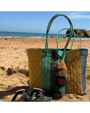 VERVE CULTURE Woven Tote Bag With Tassel Detail - One-color