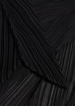 Issey Miyake Pleated Woven Scarf