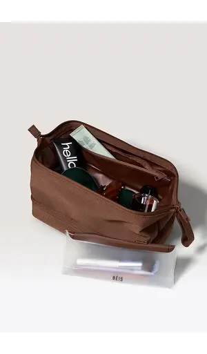 BEIS The Dopp Kit In Brown
