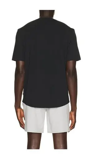 Travis Mathew Cloud Henley Tee