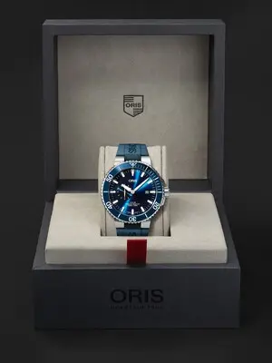 ORIS Aquis Small Second Date Automatic Stainless Steel Diver Watch