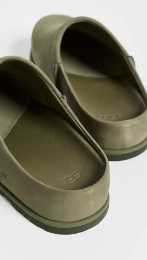UGG Otzo Clogs