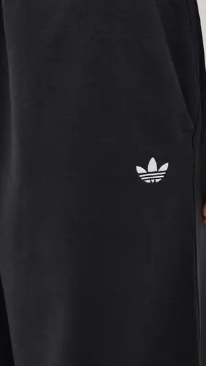 Adidas Essential Fleece Pants
