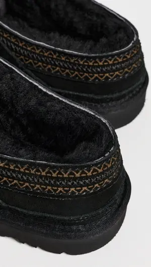 UGG Neuman Slippers