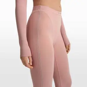 SKIMS V Panel 28" Legging | Pink | | Nike Weightless Layers