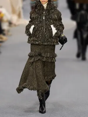 Sacai Wool-blend Tweed Zip-up Jacket With Frayed Edges