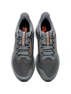 Nike Air Zoom Pegasus Sneakers