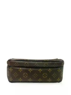 LOUIS VUITTON S Lock Messenger Bag