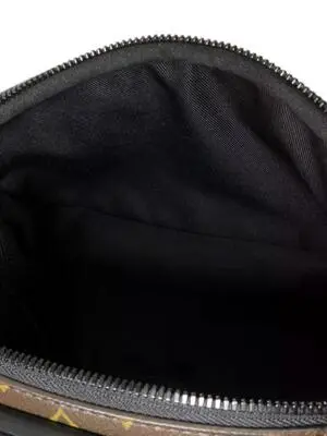 LOUIS VUITTON S Lock Messenger Bag