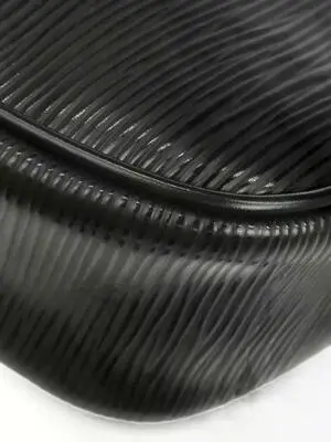 LOUIS VUITTON 2007 Pochette Montaigne Clutch Bag