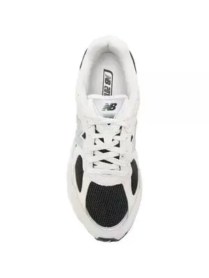 NEW BALANCE Paneled Logo Sneakers - Neutrals