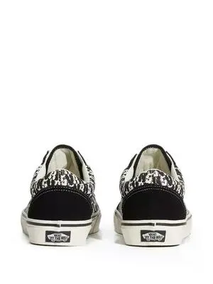 VANS Old Skool Low Top Sneakers With Sidestripe - Black